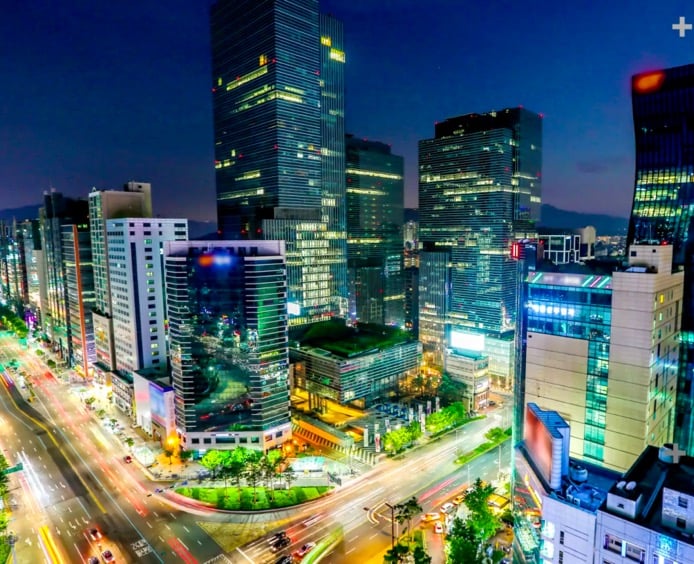 Should You Upgrade from MagicINFO to VXT in 2024?